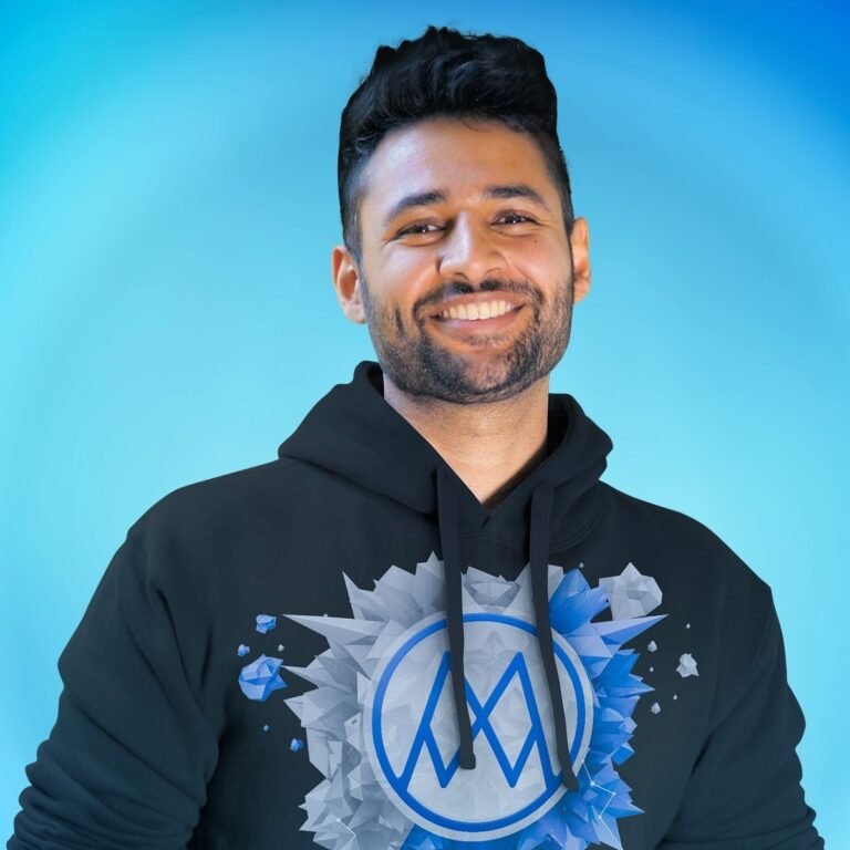 (mrwhosetheboss Real Name) Arun Maini Girlfriend, Net worth, Age, Bio